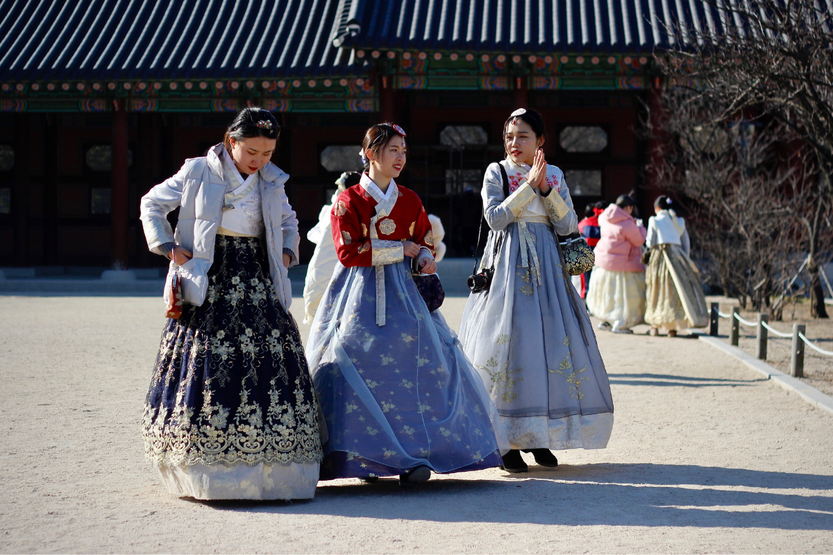 trajes tradicionais da Coreia do Sul e seus significados - memorial ...